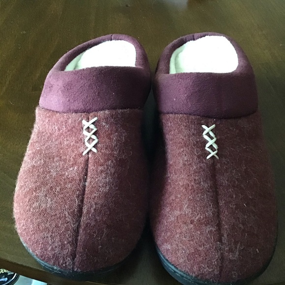 isotoner | Shoes | Isotoner House Shoes | Poshmark